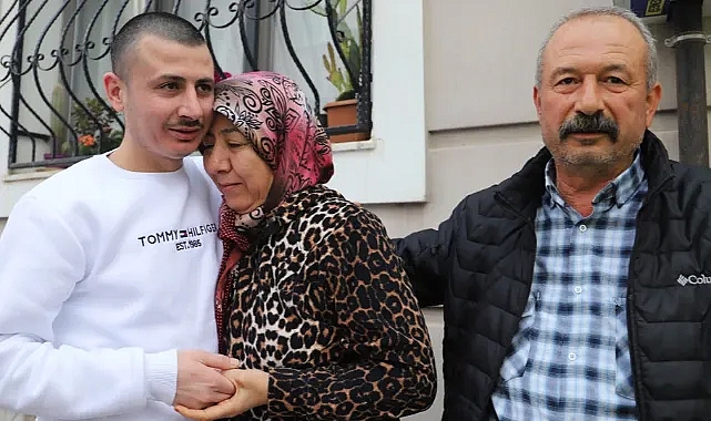 SURİYE'DE ESİR TUTULAN MANİSALI GENÇ AİLESİNE KAVUŞTU - Gündem ...